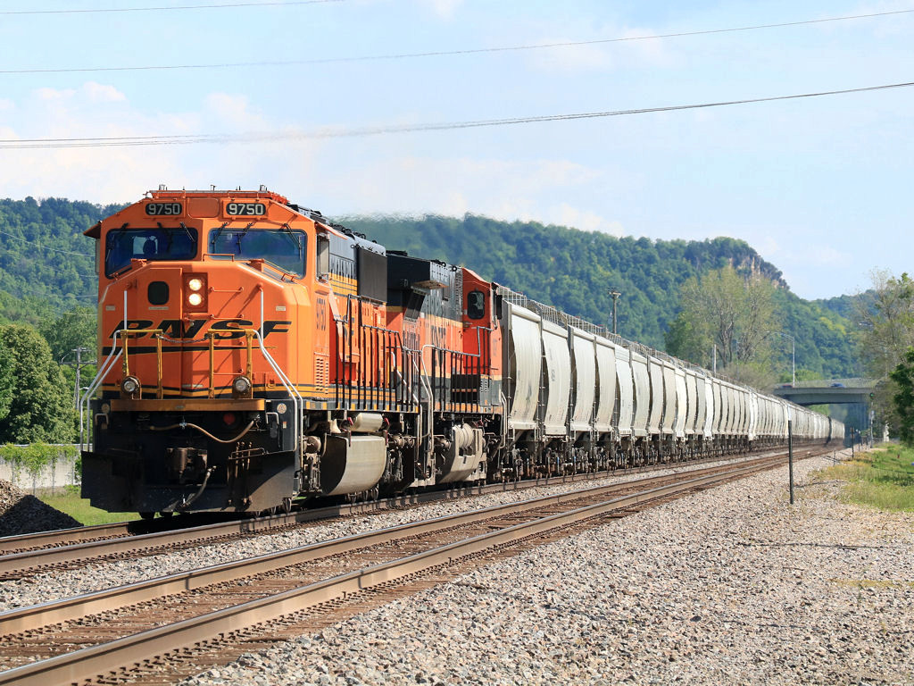 BNSF 9750